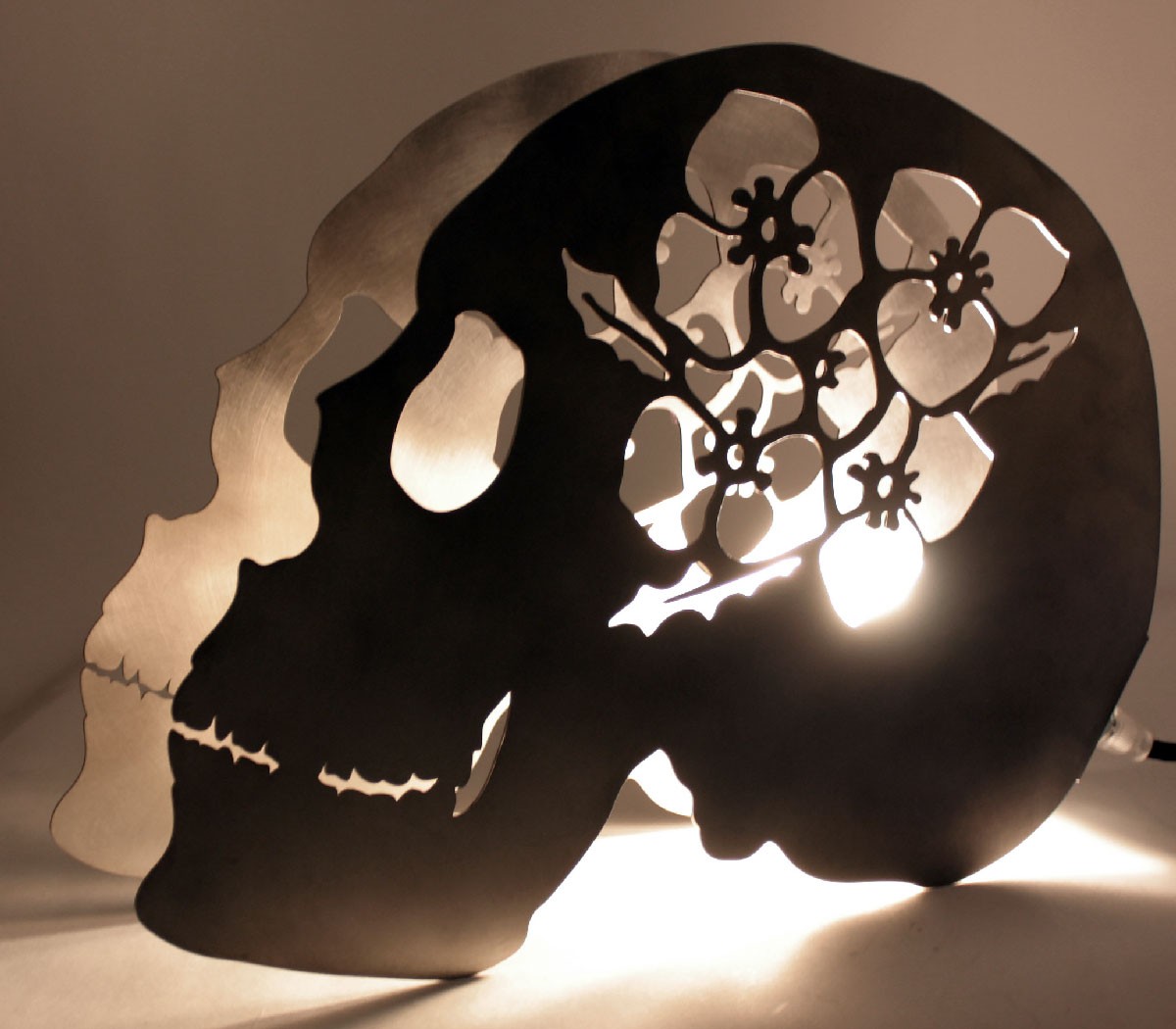 Skull lamp ambiance lighting for decoration inspired by vanities
